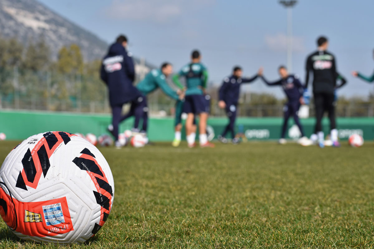 ΠΑΙΧΝΙΔΙ ΣΤΟ ΜΙΣΟ ΓΗΠΕΔΟ | PANATHINAIKOS FC OFFICIAL WEB SITE