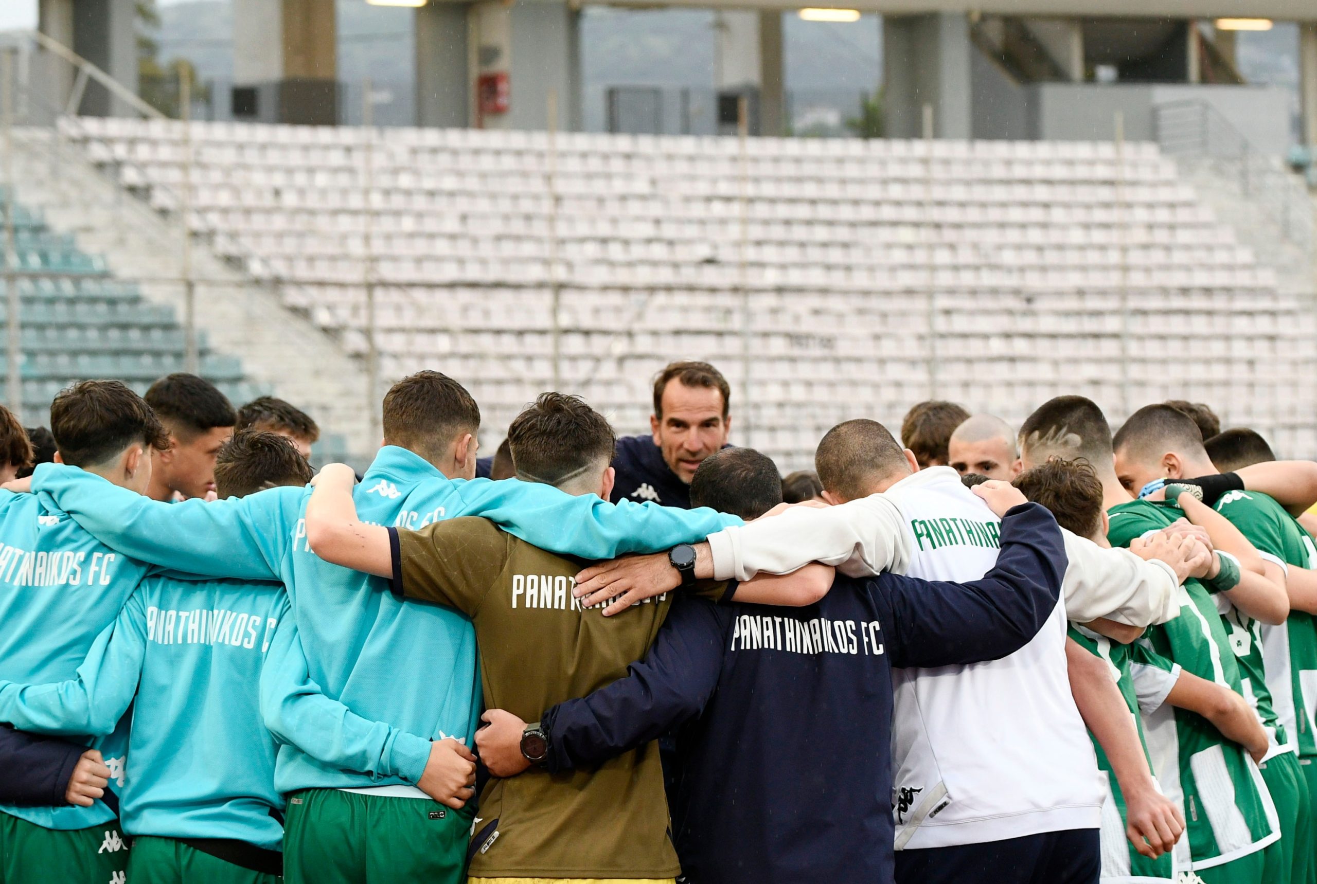 ΣΤΗ ΣΕΝΤΡΑ Η Κ15 | PANATHINAIKOS FC OFFICIAL WEB SITE