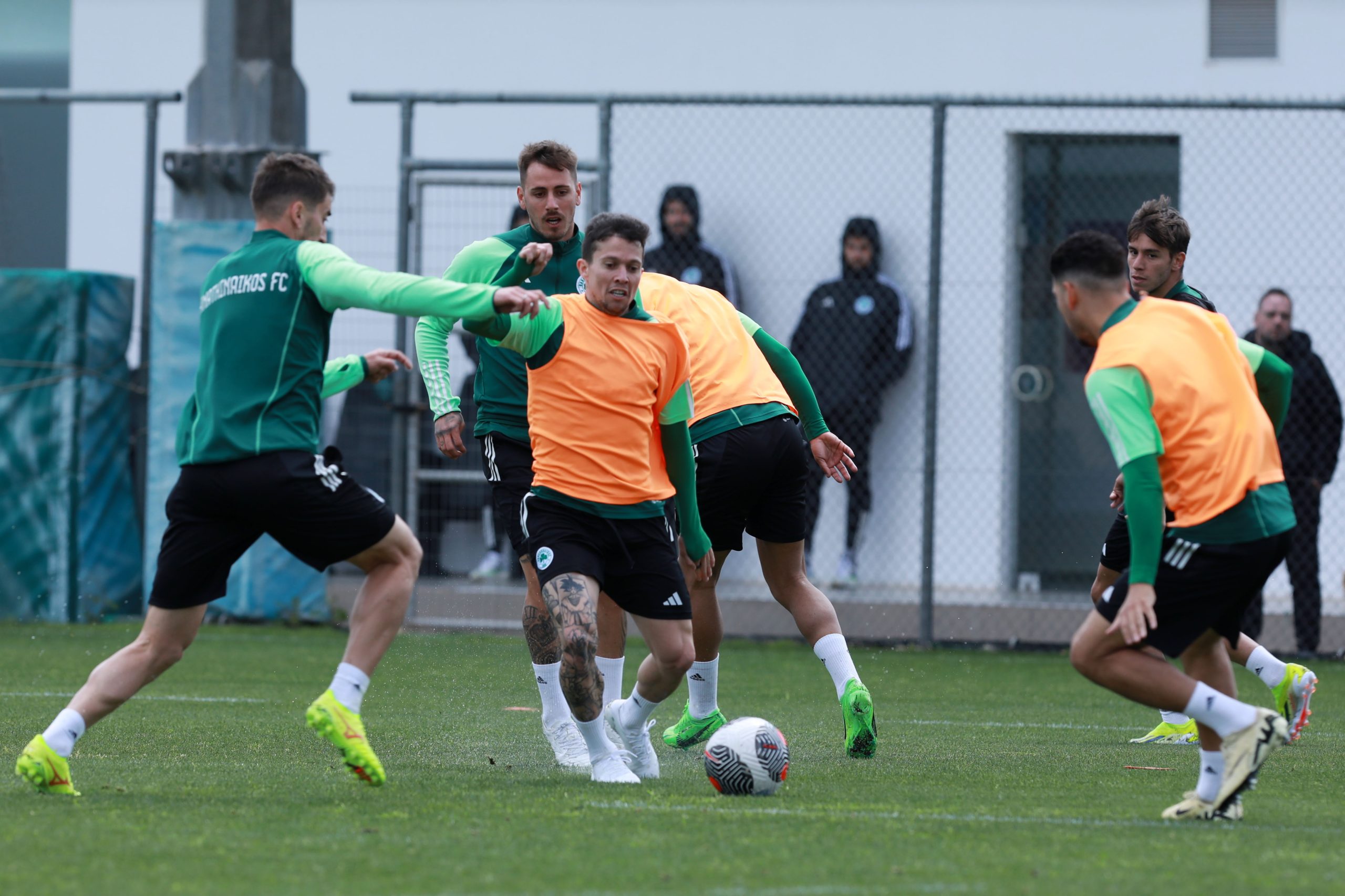 ΚΥΚΛΟΦΟΡΙΑ ΚΑΙ ΠΑΙΧΝΙΔΙ | PANATHINAIKOS FC OFFICIAL WEB SITE