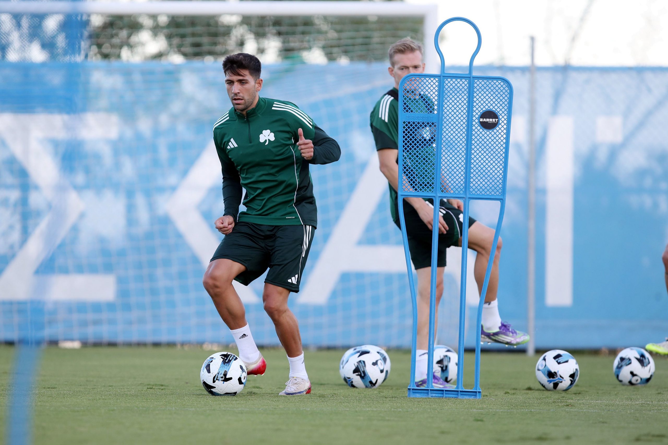 ΤΑΚΤΙΚΗ ΚΑΙ ΠΑΙΧΝΙΔΙ ΣΤΟ ΜΙΣΟ ΓΗΠΕΔΟ | PANATHINAIKOS FC OFFICIAL WEB SITE